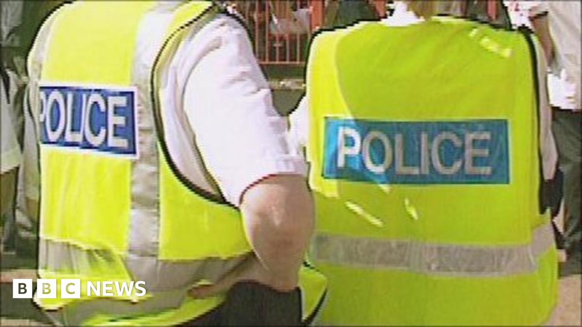 Smethwick shooting investigated by police - BBC News