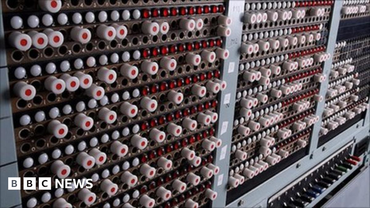 Codebreaking Tunny machine rebuilt for Bletchley Park - BBC News