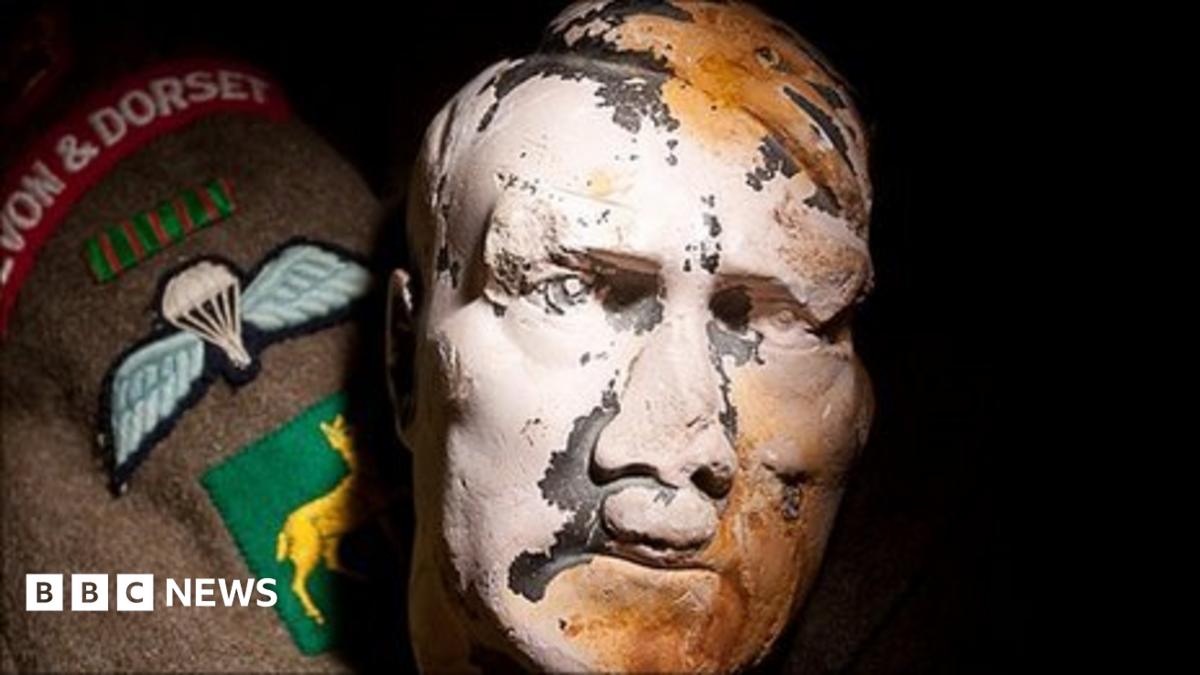 Dorset students recreate model of Hitler's head - BBC News