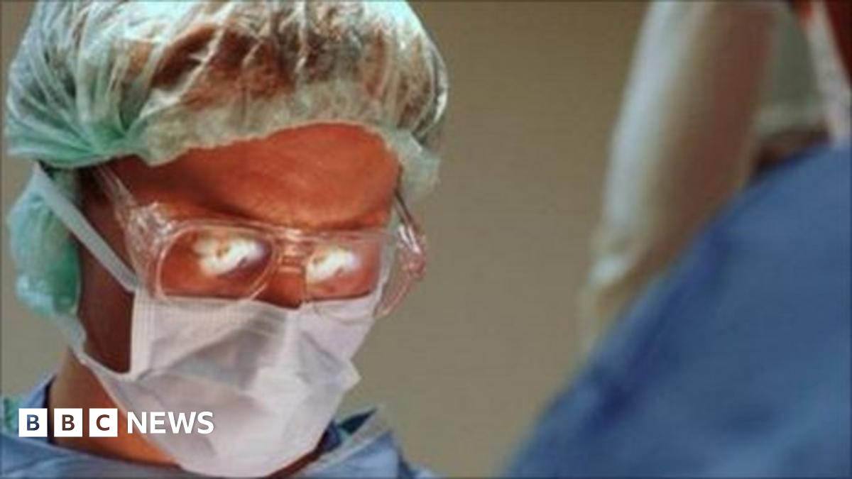 Cornwall hospital mobile surgery to ease waiting list - BBC News