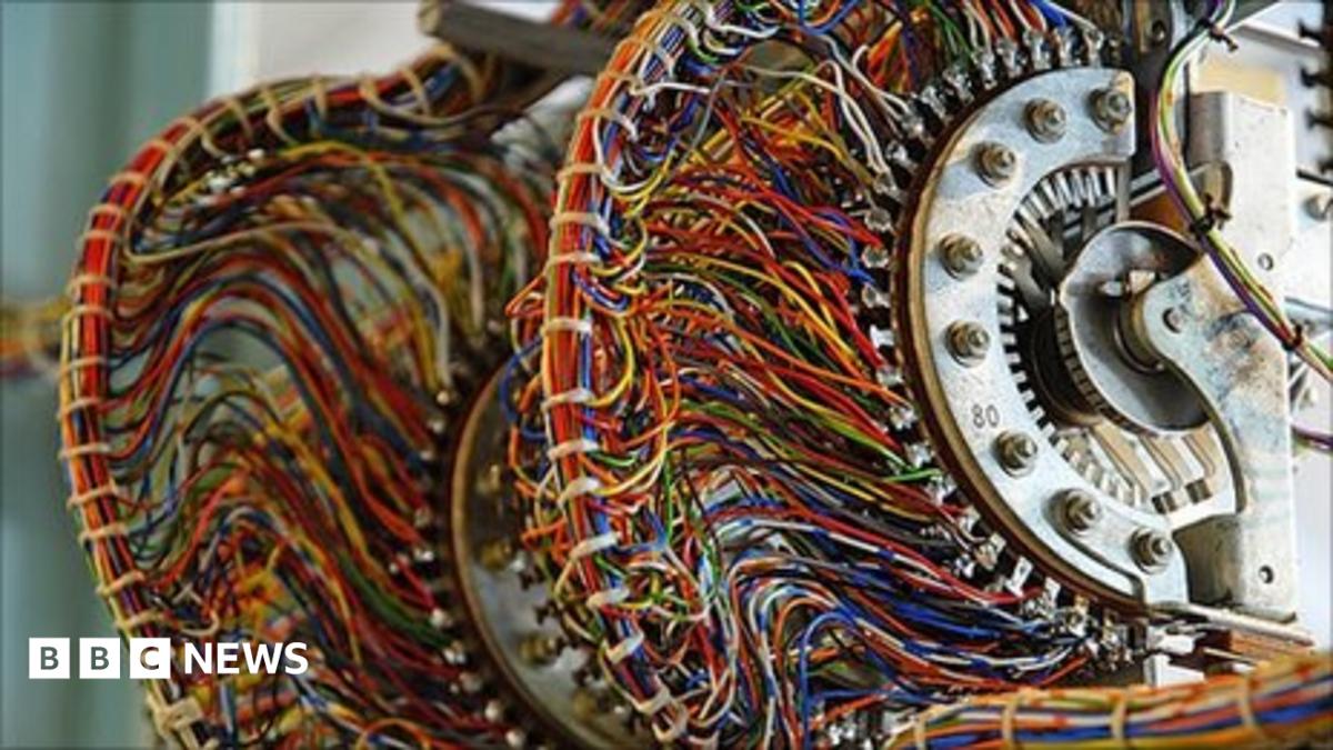 Code-cracking machine returned to life - BBC News