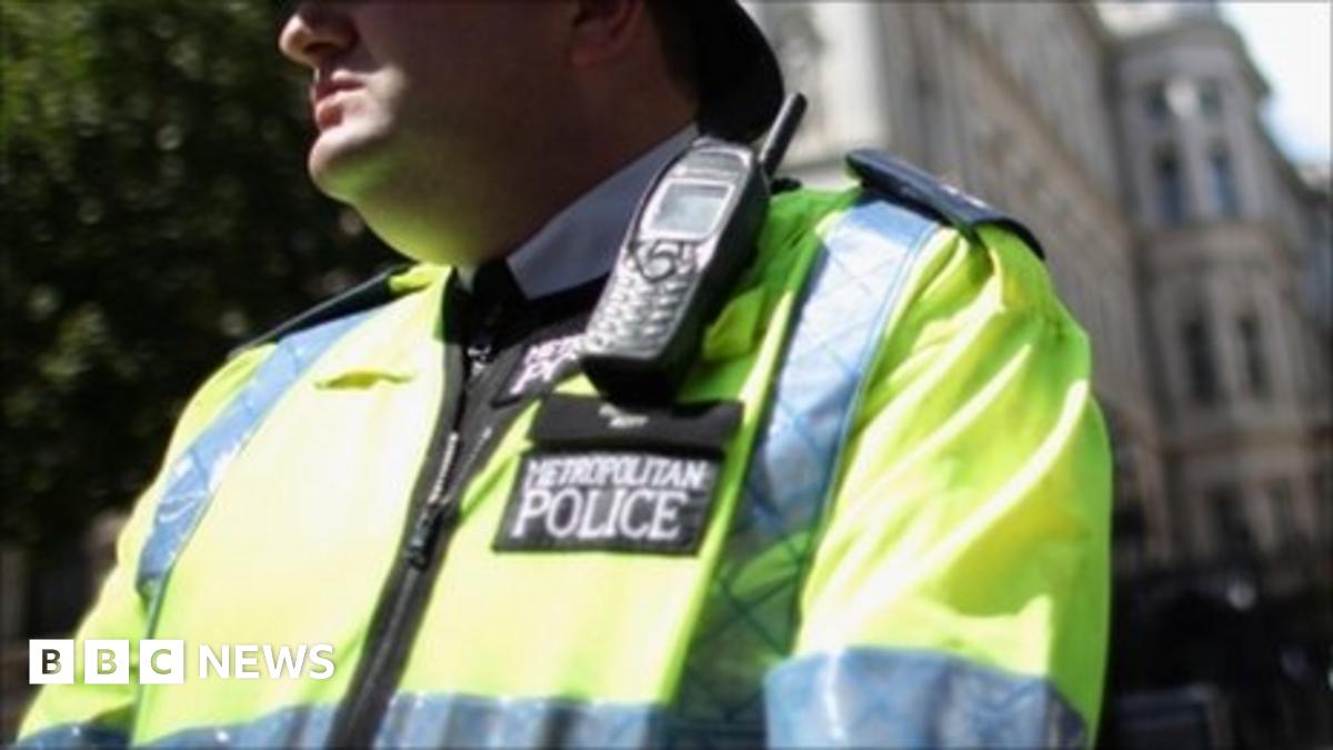Man stabbed to death in Tottenham, north London - BBC News