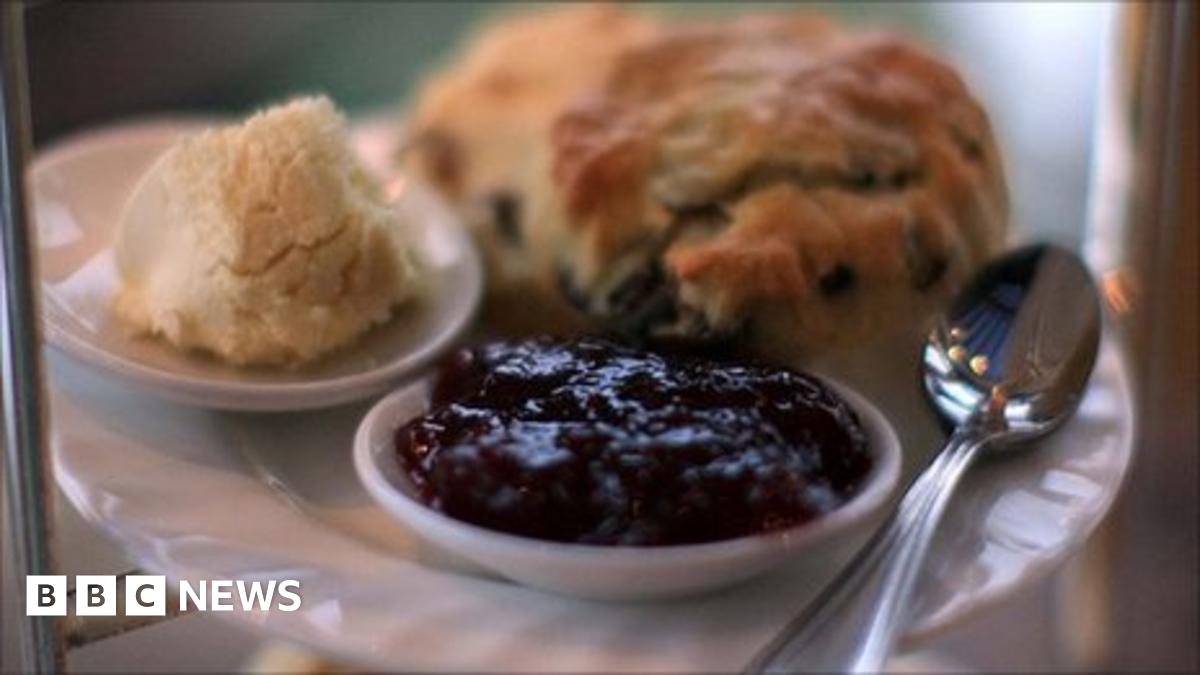 Cream tea wars: Does British food need protecting? - BBC News