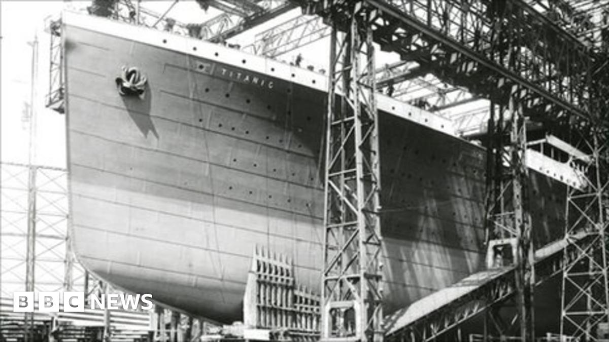 Titanic Captain Smith statue Hanley move campaign - BBC News