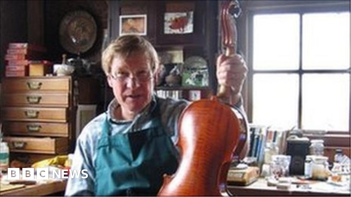 Hampshire violin maker wins award for his craft - BBC News