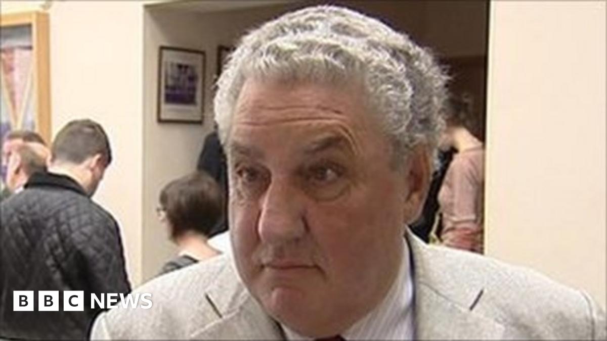 Cliftonville man Jim Boyce becomes Fifa vice-president - BBC News