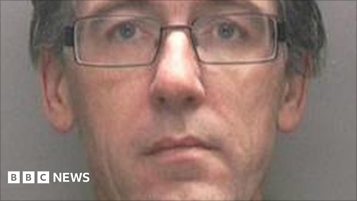 Stephen Dowds guilty of Mandy Finn murder - BBC News