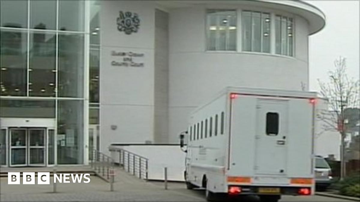 Ilfracombe man Mark Tippett admits raping teenager - BBC News