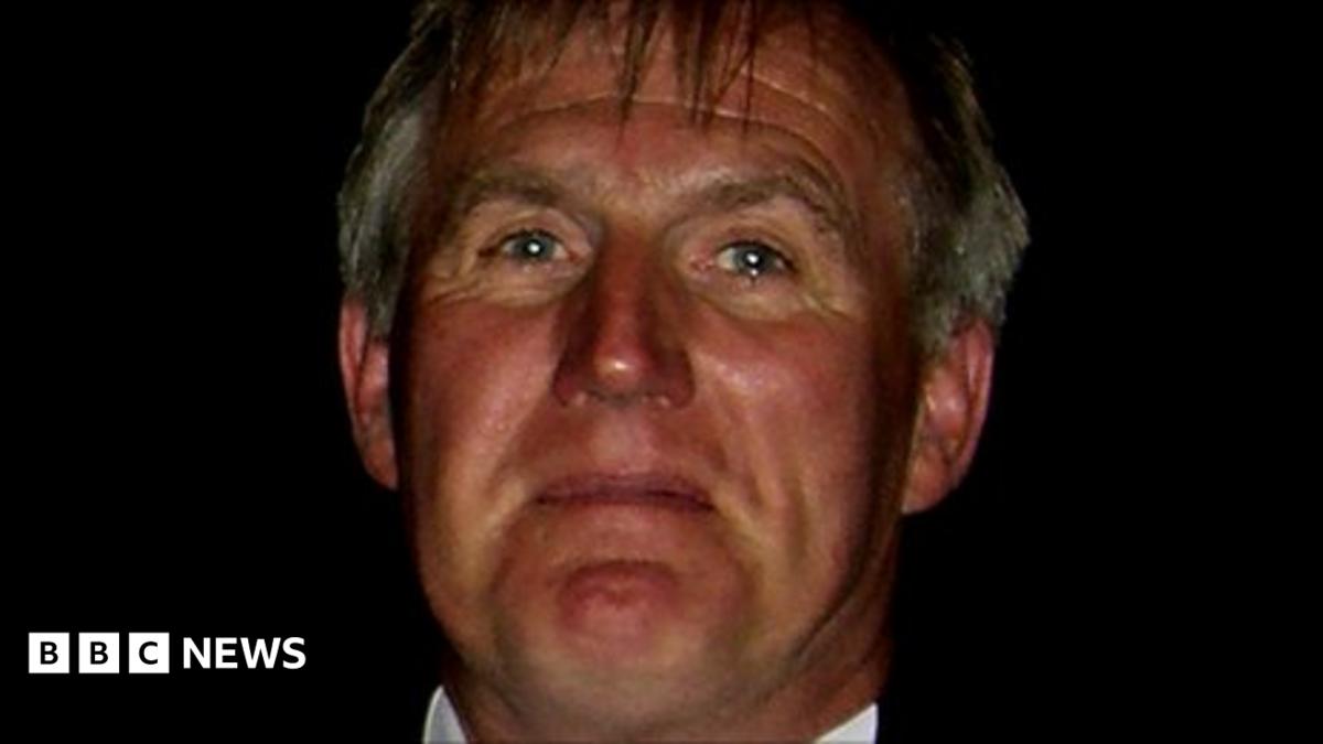 Dentist Kay Nolan spared jail over fatal Burnley crash - BBC News