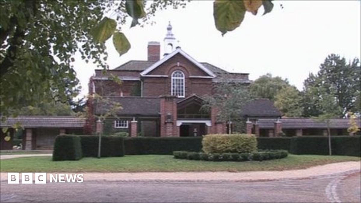 Cambridge City Crematorium plans £2m expansion - BBC News