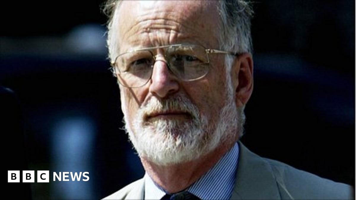 Attorney general rules against Dr David Kelly inquest - BBC News