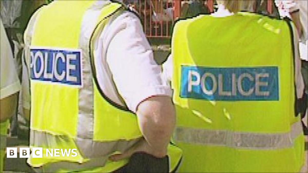 Stoke-on-Trent drugs arrests: Five charged - BBC News