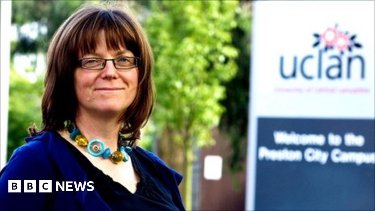 Midwife campaigner Professor Soo Downe appointed OBE - BBC News