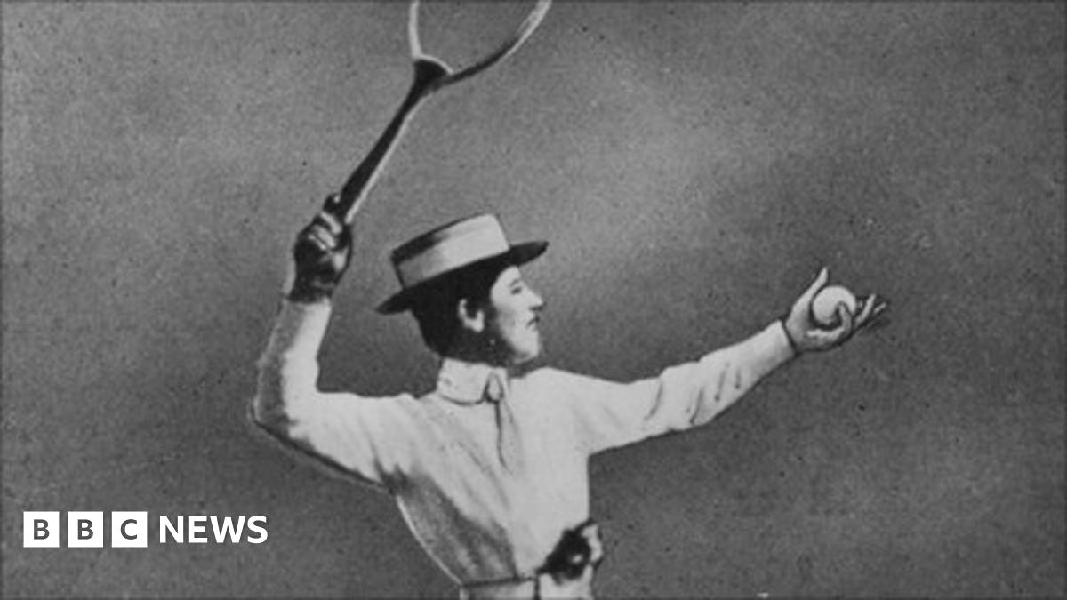 Blue plaque for Edwardian Wimbledon winner Muriel Robb - BBC News