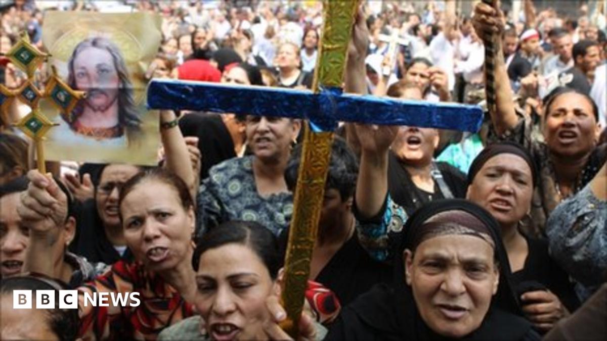 Middle East Christians facing 'extremist atrocities' - BBC News