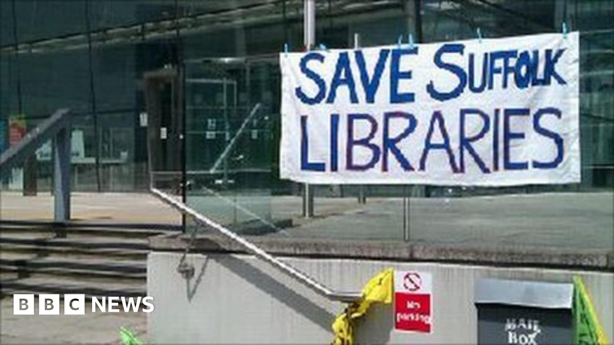 Suffolk libraries to stay open under new council plans - BBC News