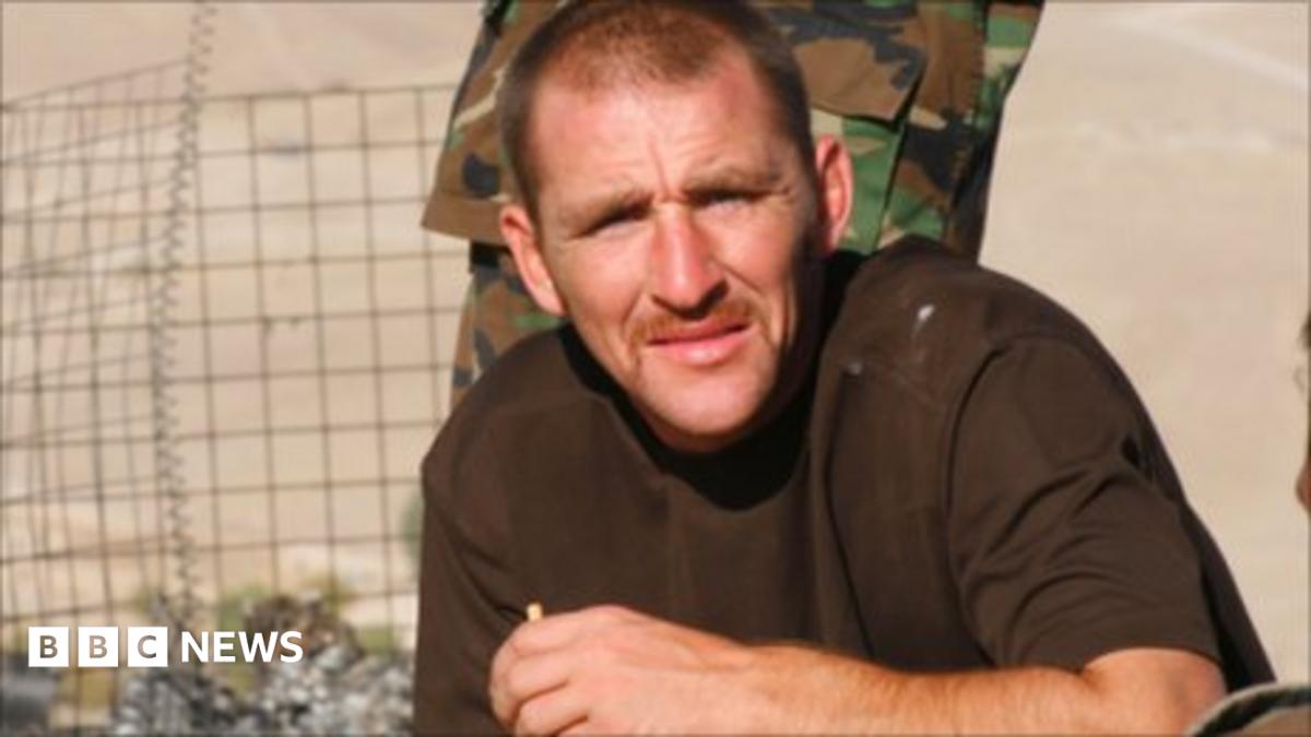 Locket to Sgt Lee Johnson stolen in Stockton - BBC News