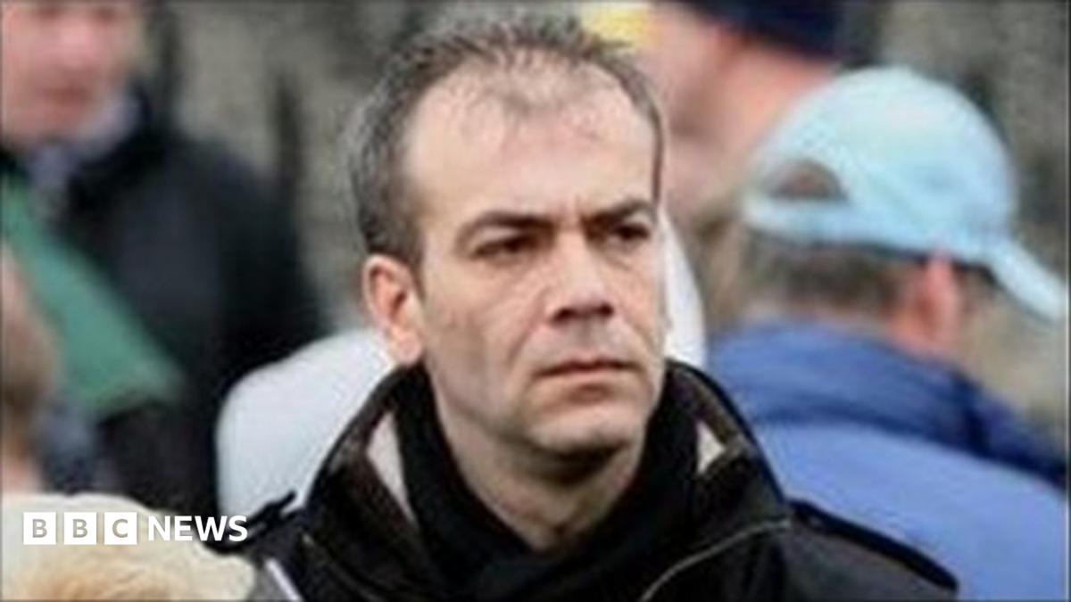 Soil evidence 'links Colin Duffy to sappers' murders' - BBC News