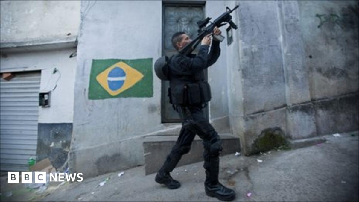 Brazil police occupy Rio favela in World Cup operation - BBC News