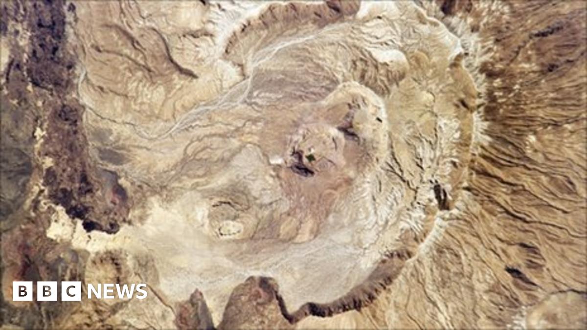 Eritrea volcano ash hits Ethiopia villagers - BBC News