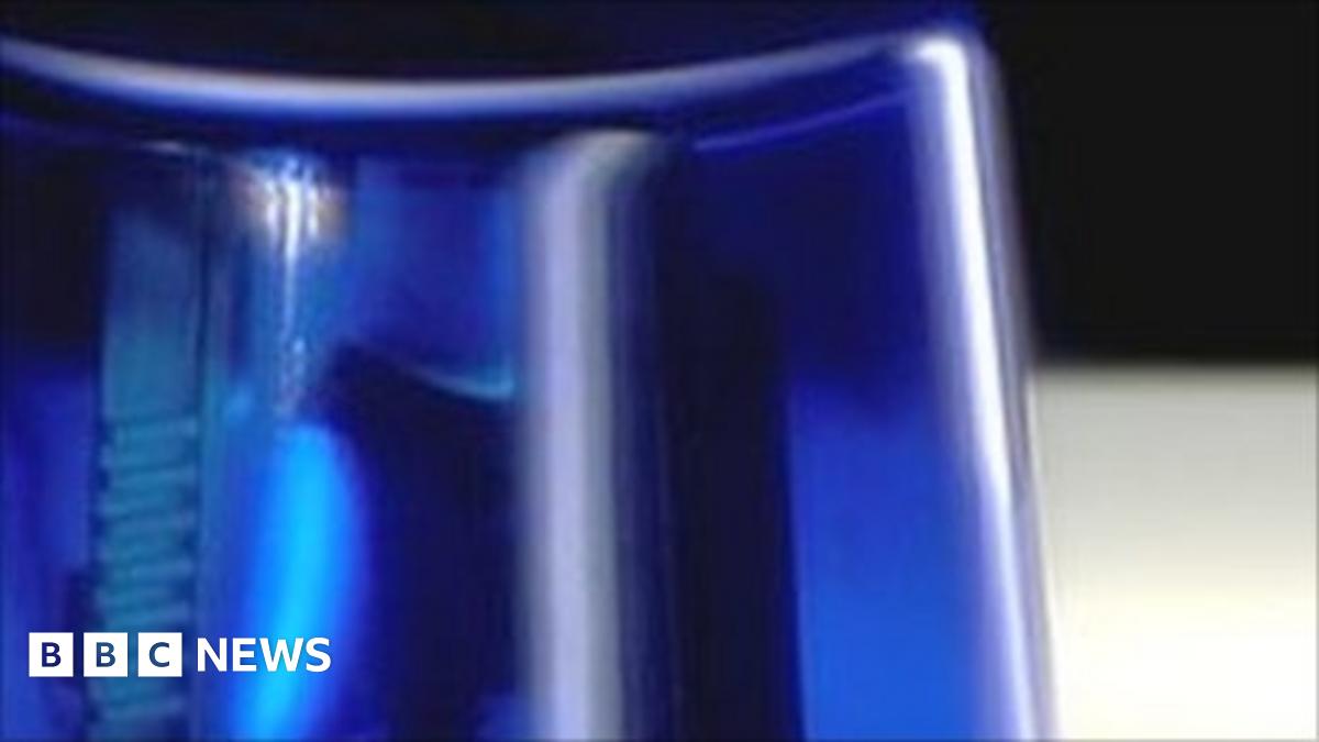 Keith Benham killed in Isle of Man crash - BBC News