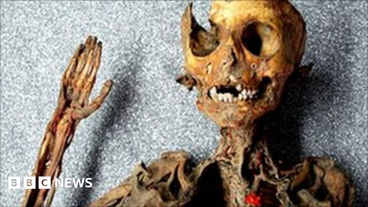 Ryedale Windy Pits skeletons were 'sacrificial' - BBC News
