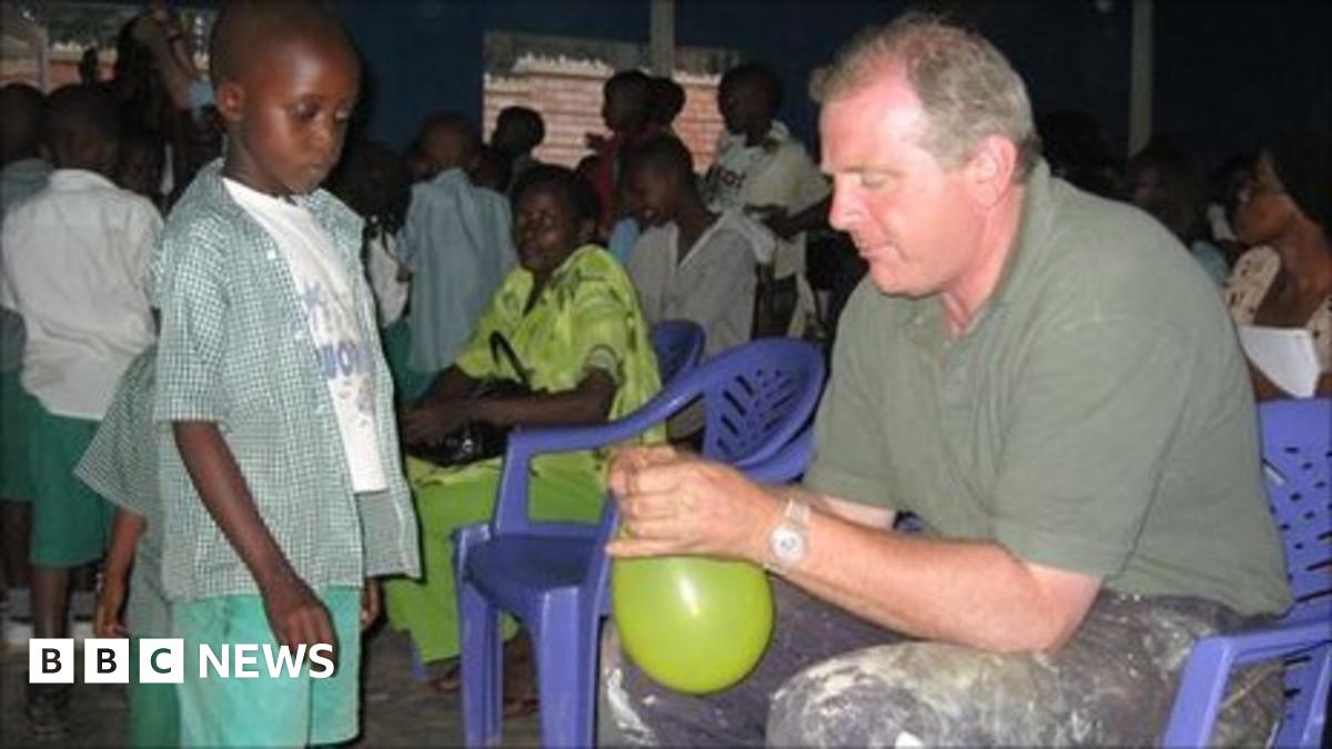 Glastonbury death: Cameron tribute to Christopher Shale - BBC News