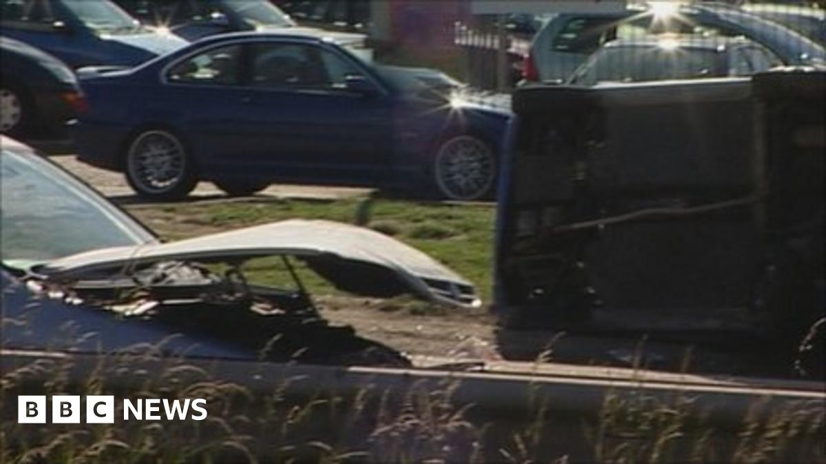 Two-car crash closes A46 carriageway - BBC News