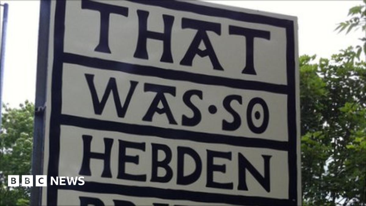 Hebden Bridge row over 'pompous' farewell sign - BBC News