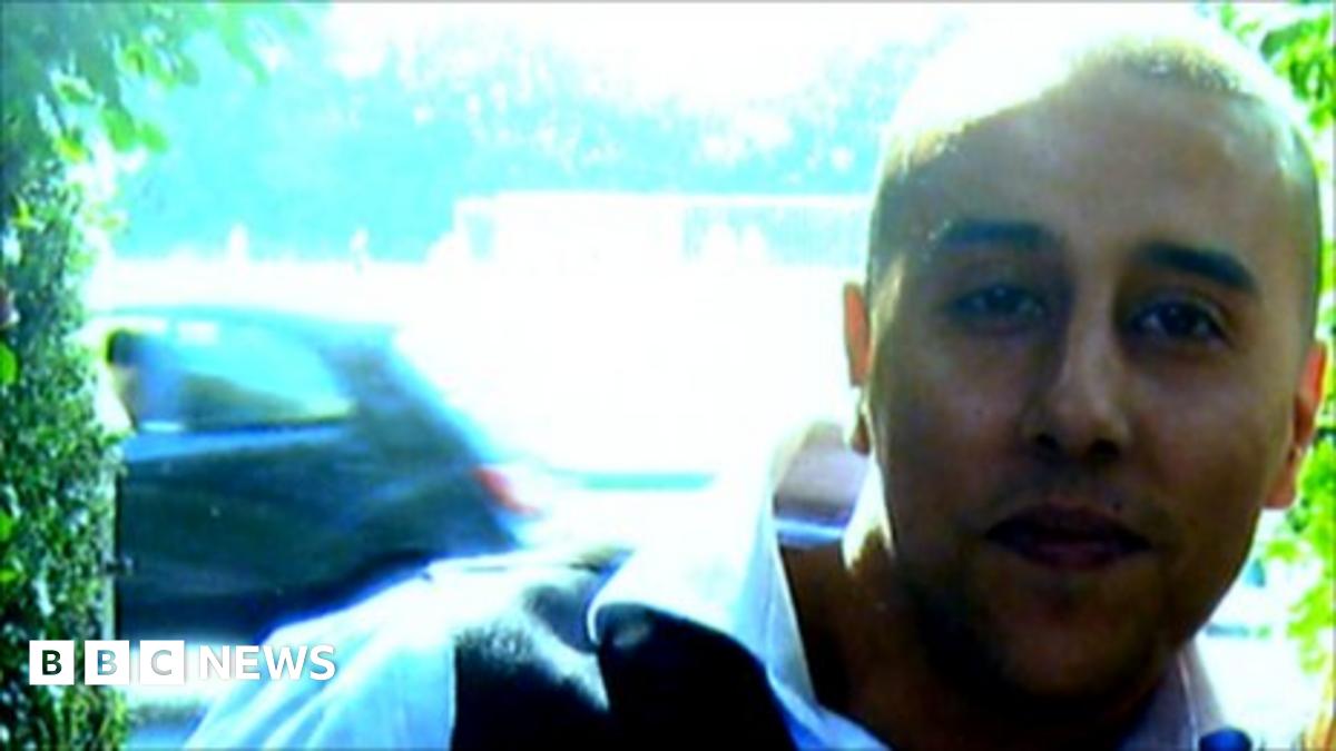 Man charged over Jason Kenealy crash death in Bolton - BBC News