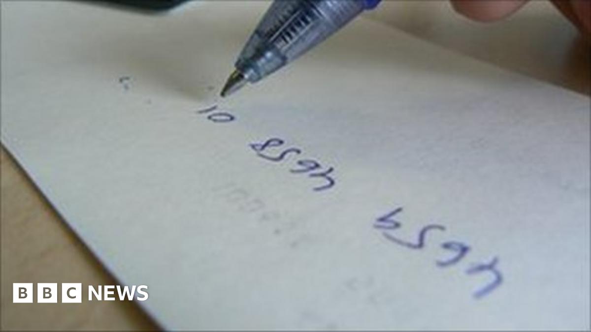 Cheque guarantee cards: 'No case' for return - BBC News