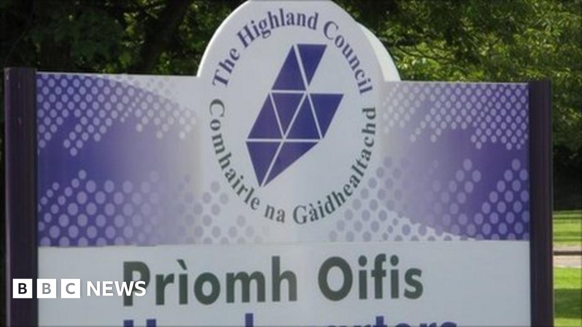 Highland Council service points cuts may 'damage communities' - BBC News