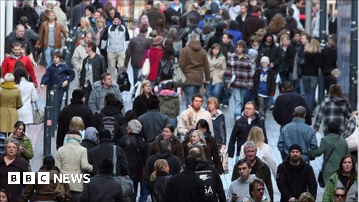 UK population sees biggest increase in half a century - BBC News