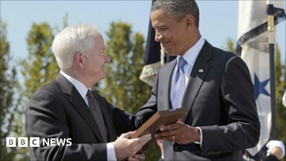Obama honours retiring defence secretary Robert Gates - BBC News