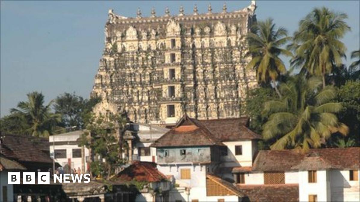 India: Treasure unearthed in Kerala temple - BBC News