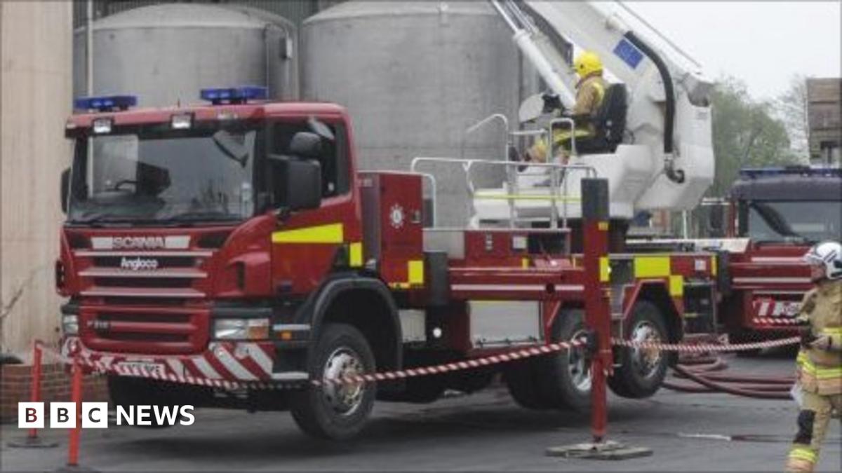 Leek barn arson attack causes £15k damage - BBC News