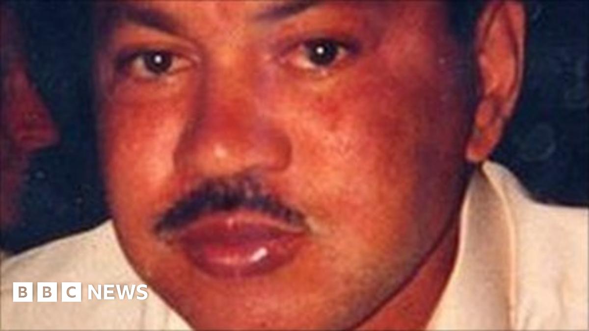 Don Banfield murder trial jury retires - BBC News