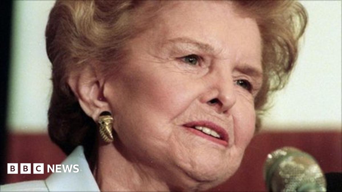 Former US First Lady Betty Ford dies at 93 - BBC News