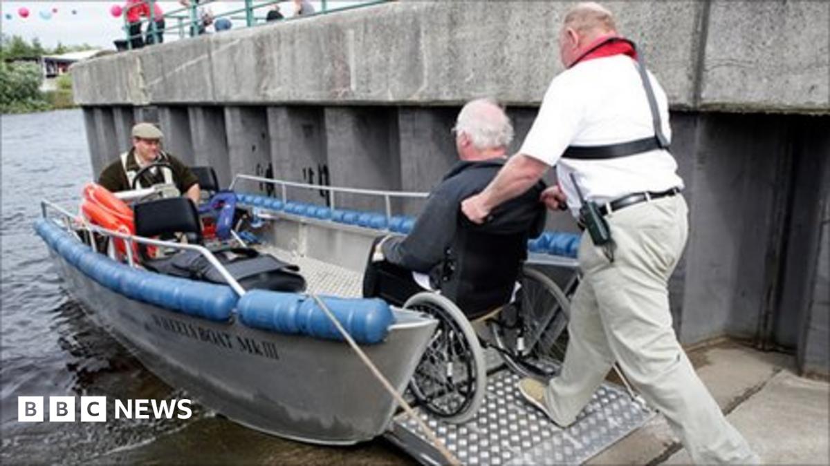 Wheelyboat gives River Tees access to all - BBC News