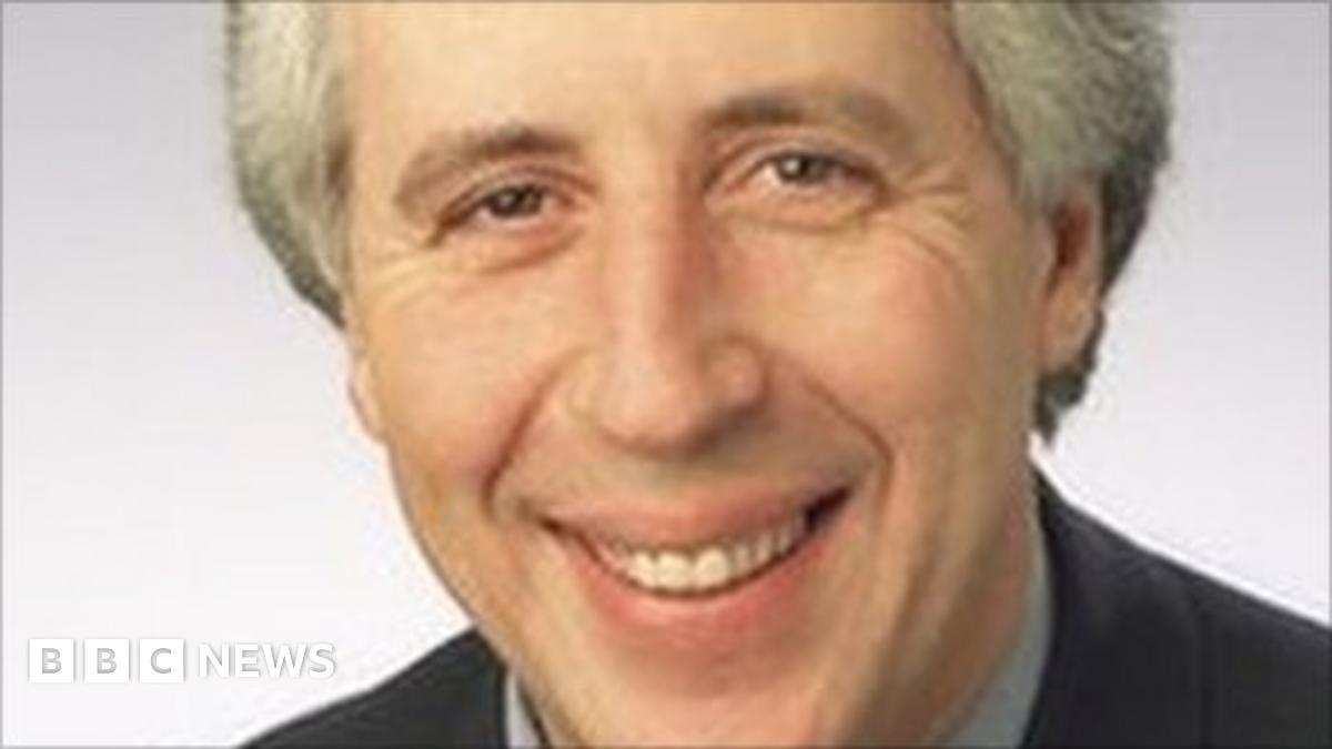 Martin Salter considers News of the World legal action - BBC News