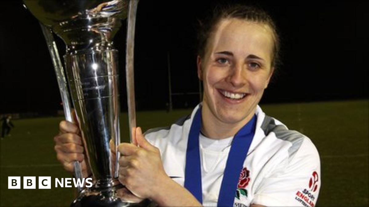 England rugby star Katy McLean Sunderland's top student - BBC News