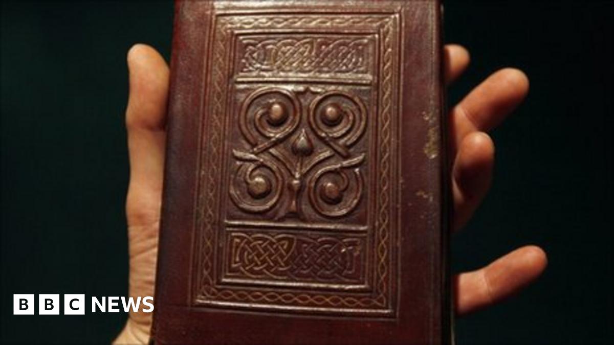 British Library acquires St Cuthbert Gospel - BBC News