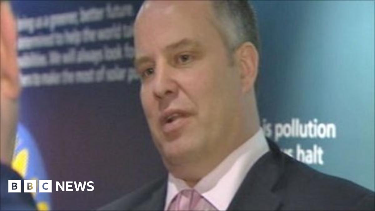 Tories' Welsh assembly leader to name shadow cabinet - BBC News