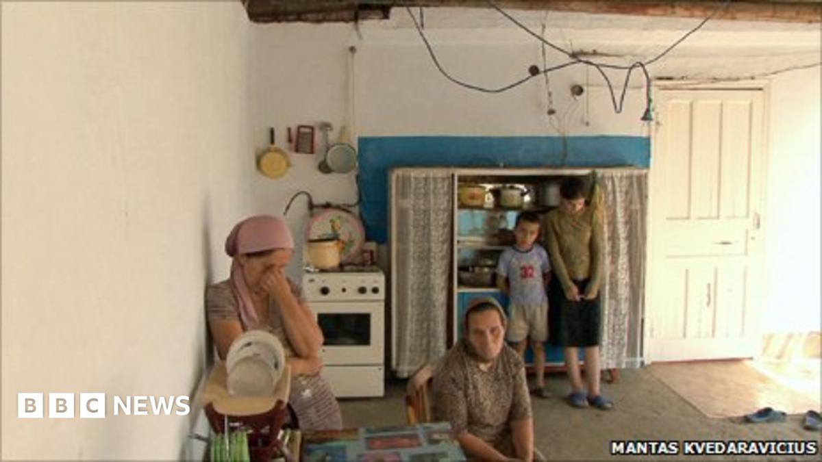 Chechnya's long wait for the disappeared to return - BBC News
