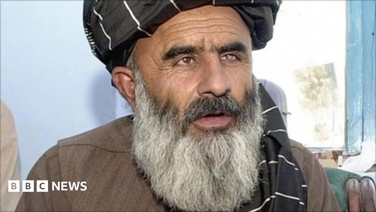 Afghanistan: Senior aide to President Karzai killed - BBC News