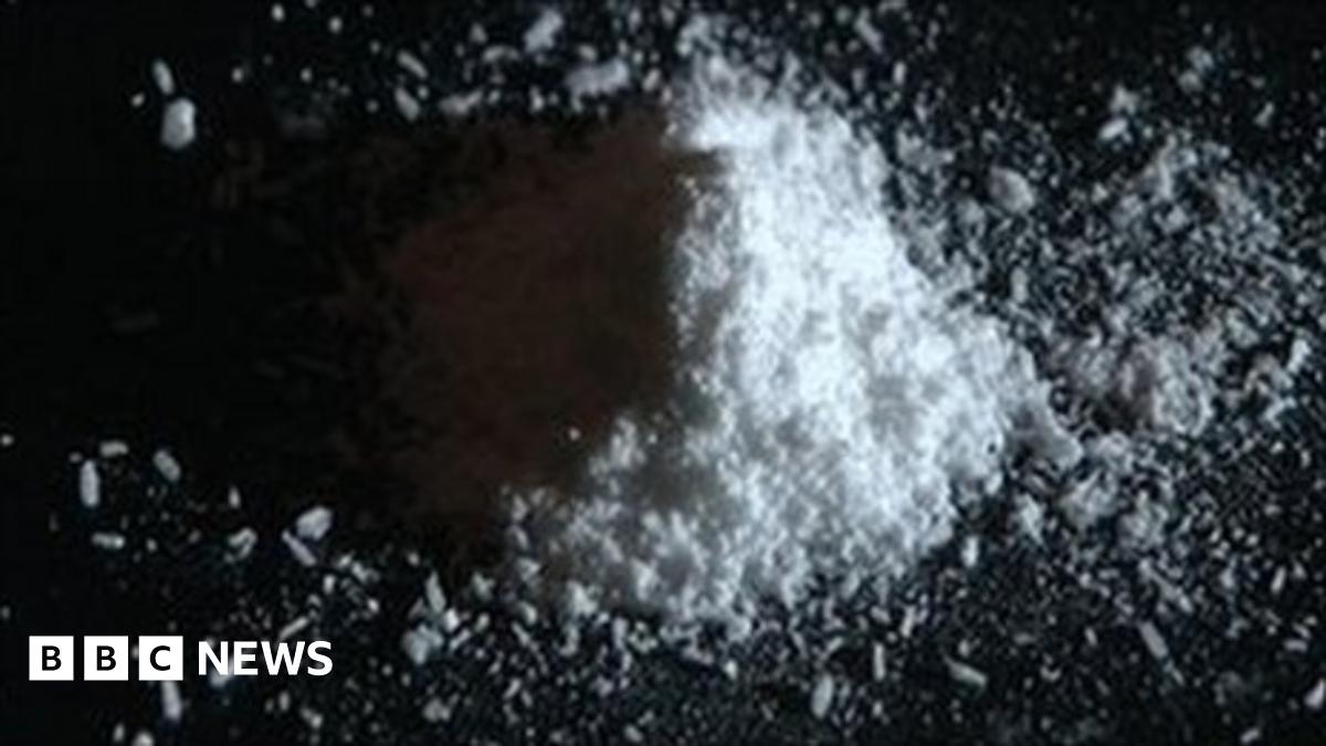 Four Leicester people treated after taking mephedrone - BBC News