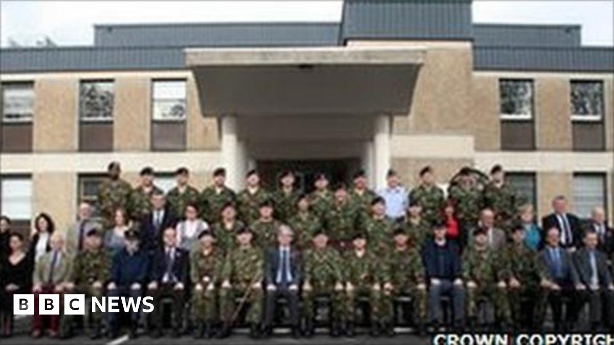 Thatcham honours Royal School of Military Survey - BBC News