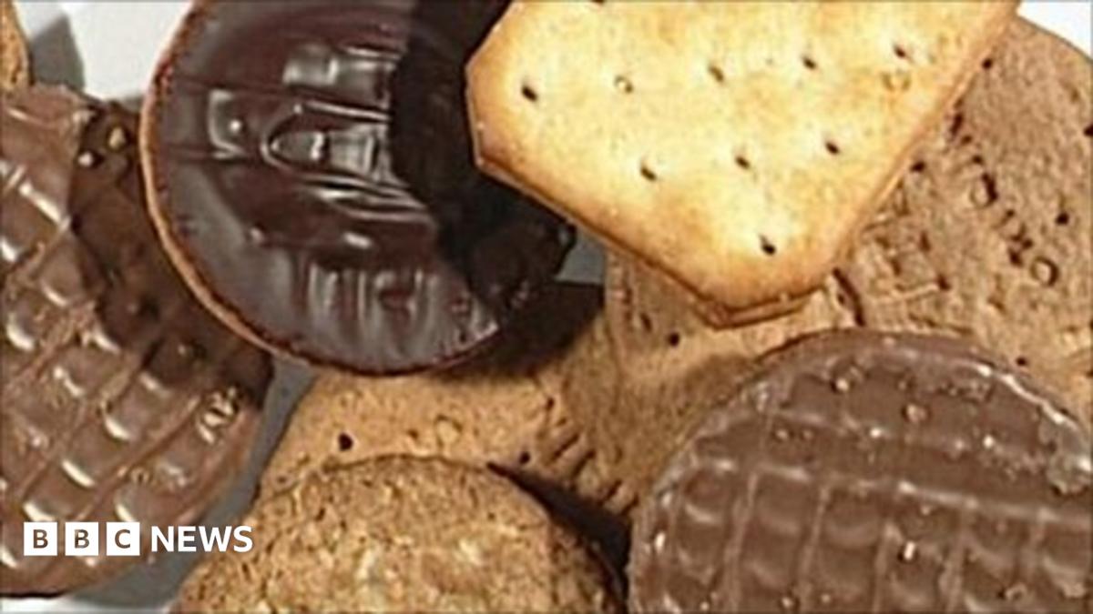 Fox's Biscuits' Batley factory saved from closure - BBC News