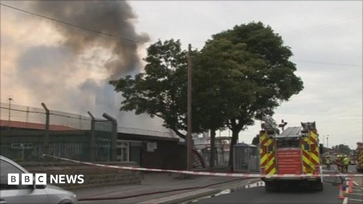 Ex-fire station blaze in Brampton forces home evacuations - BBC News