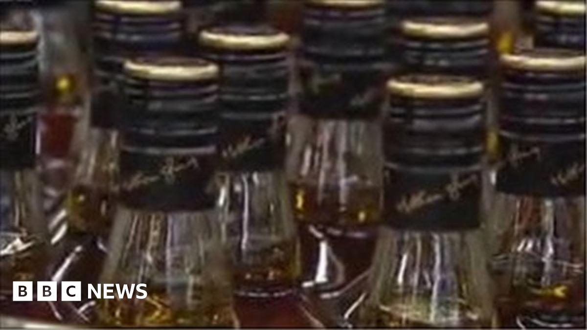 Chinese court jails fake Scotch whisky seller - BBC News